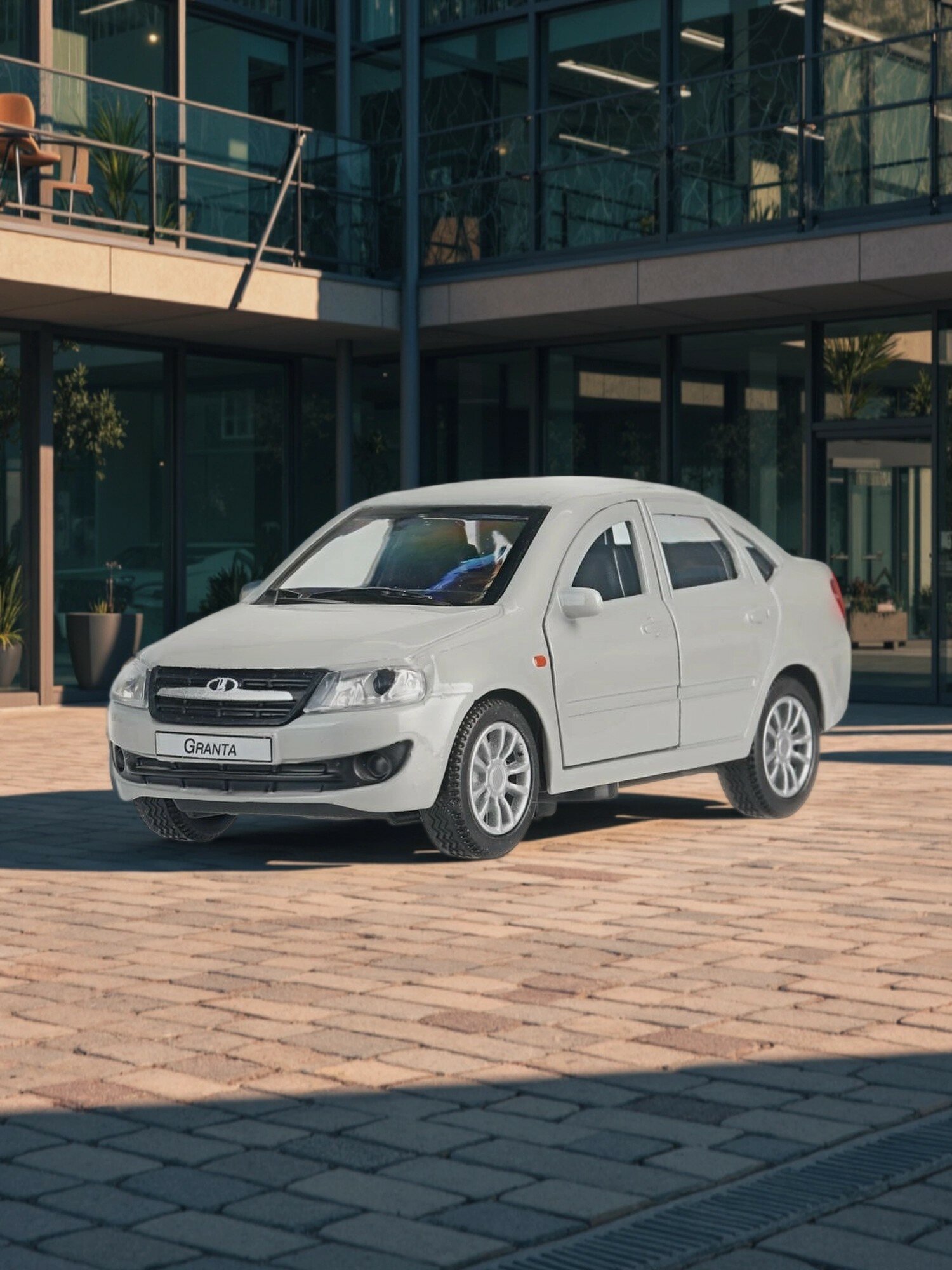 Машинка металлическая инерционная Технопарк LADA Granta серебристая, 11,5 см