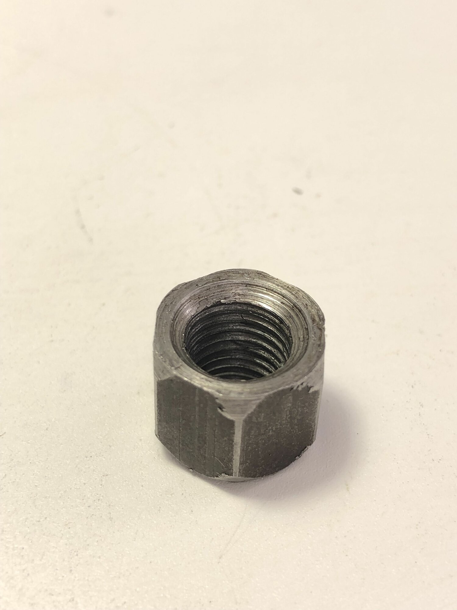 Гайка М8 шпильки цилиндра 62.01447 Урал