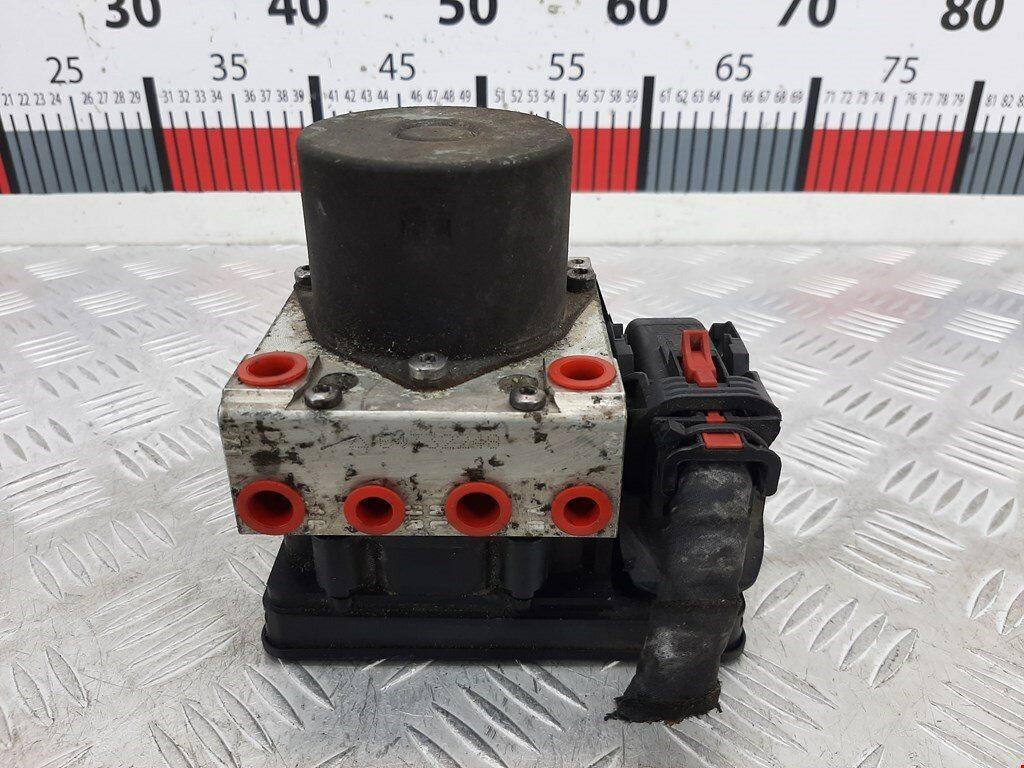 Блок ABS Skoda Rapid 1 1S0614517F арт. 1832267