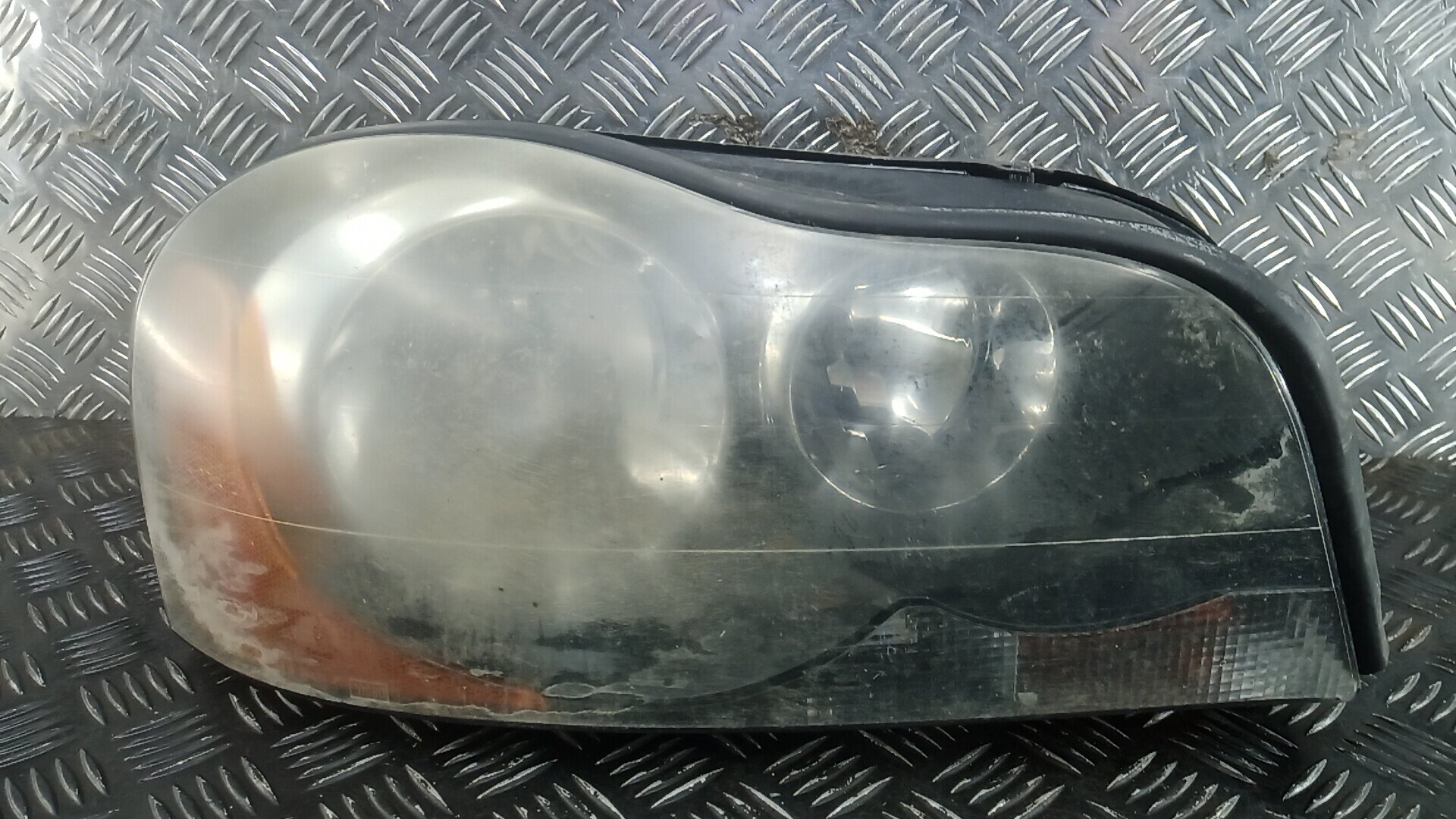 Фара правая VOLVO XC90 1