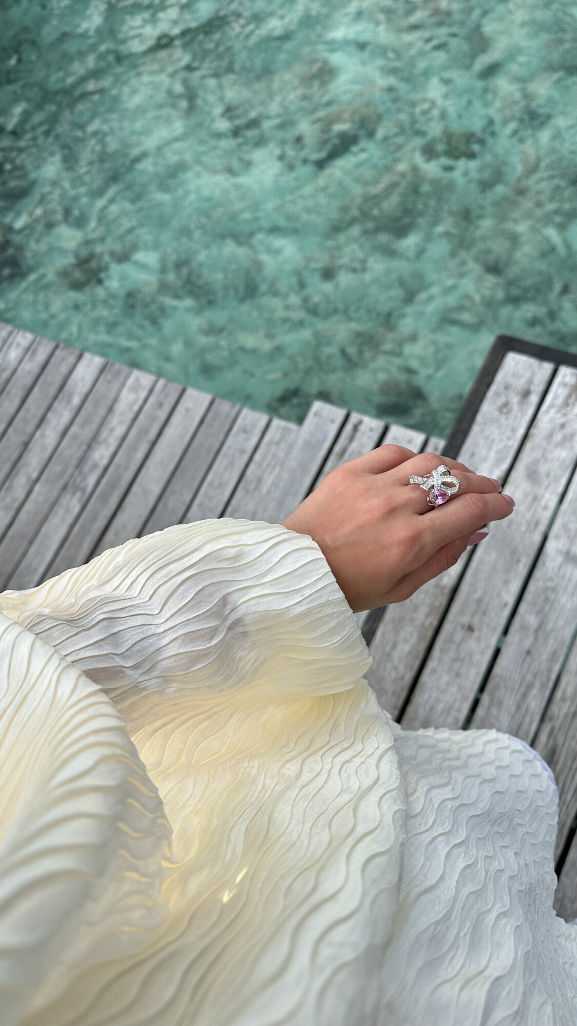 Кольцо, фианит