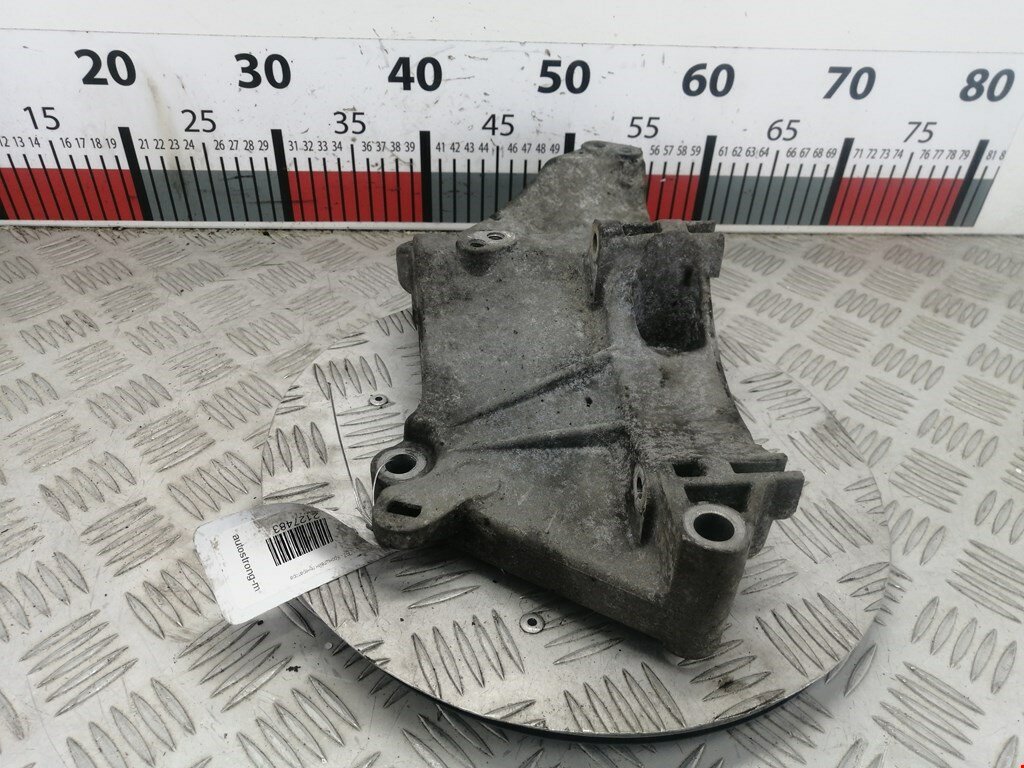 Кронштейн генератора Renault Megane 2 8200100148 арт. 2127483