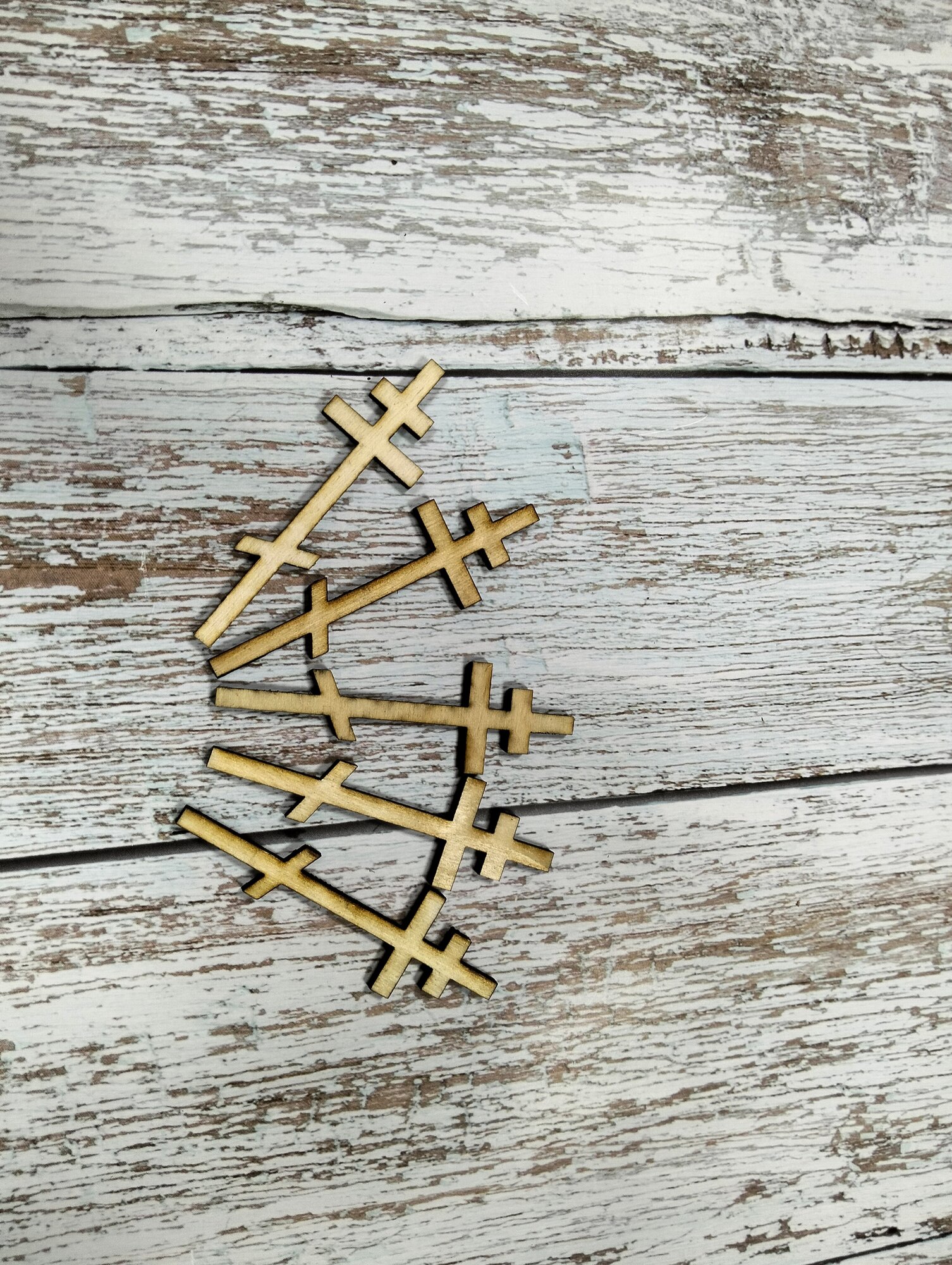Набор деревянных крестиков для декорирования кукол и декора - 5 штук