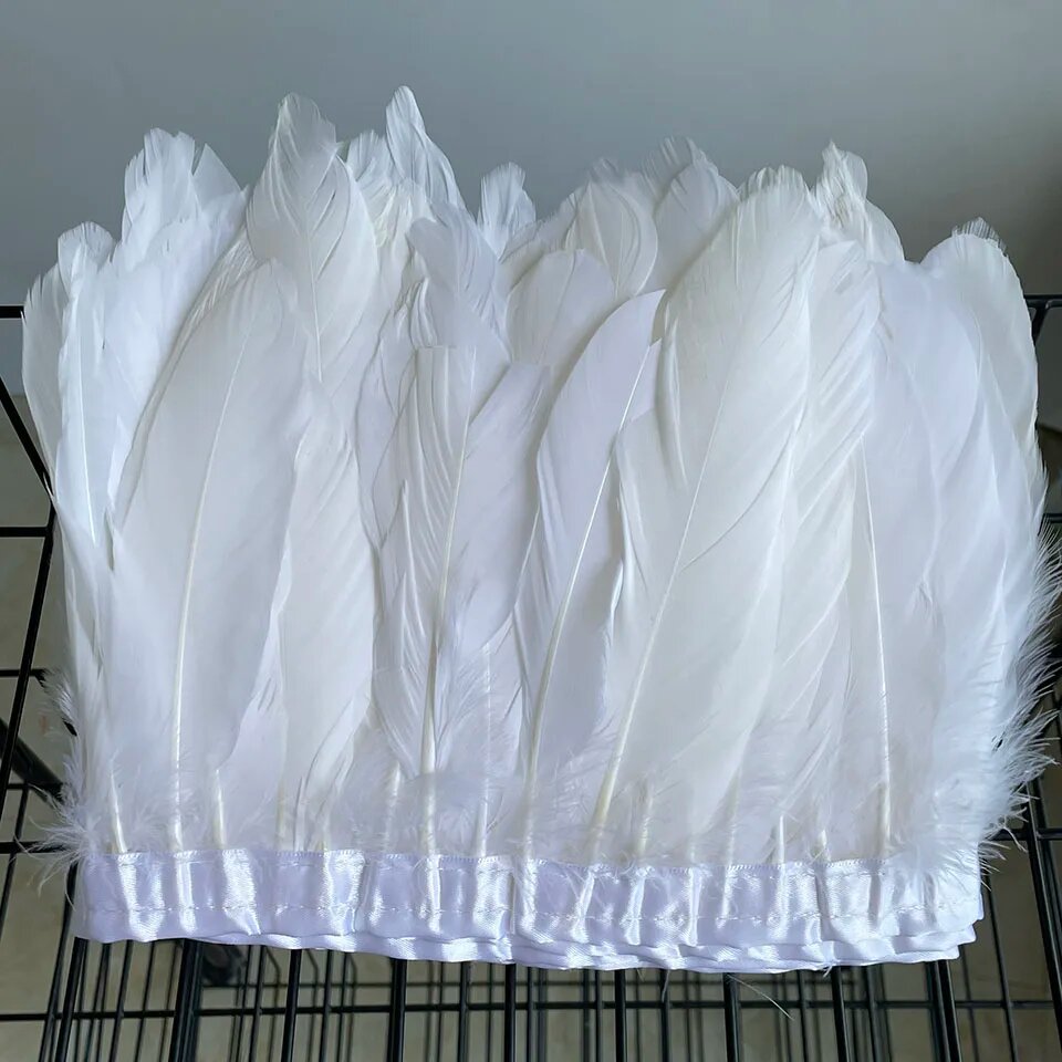 Гусиное перо белая бахрома 2 метра