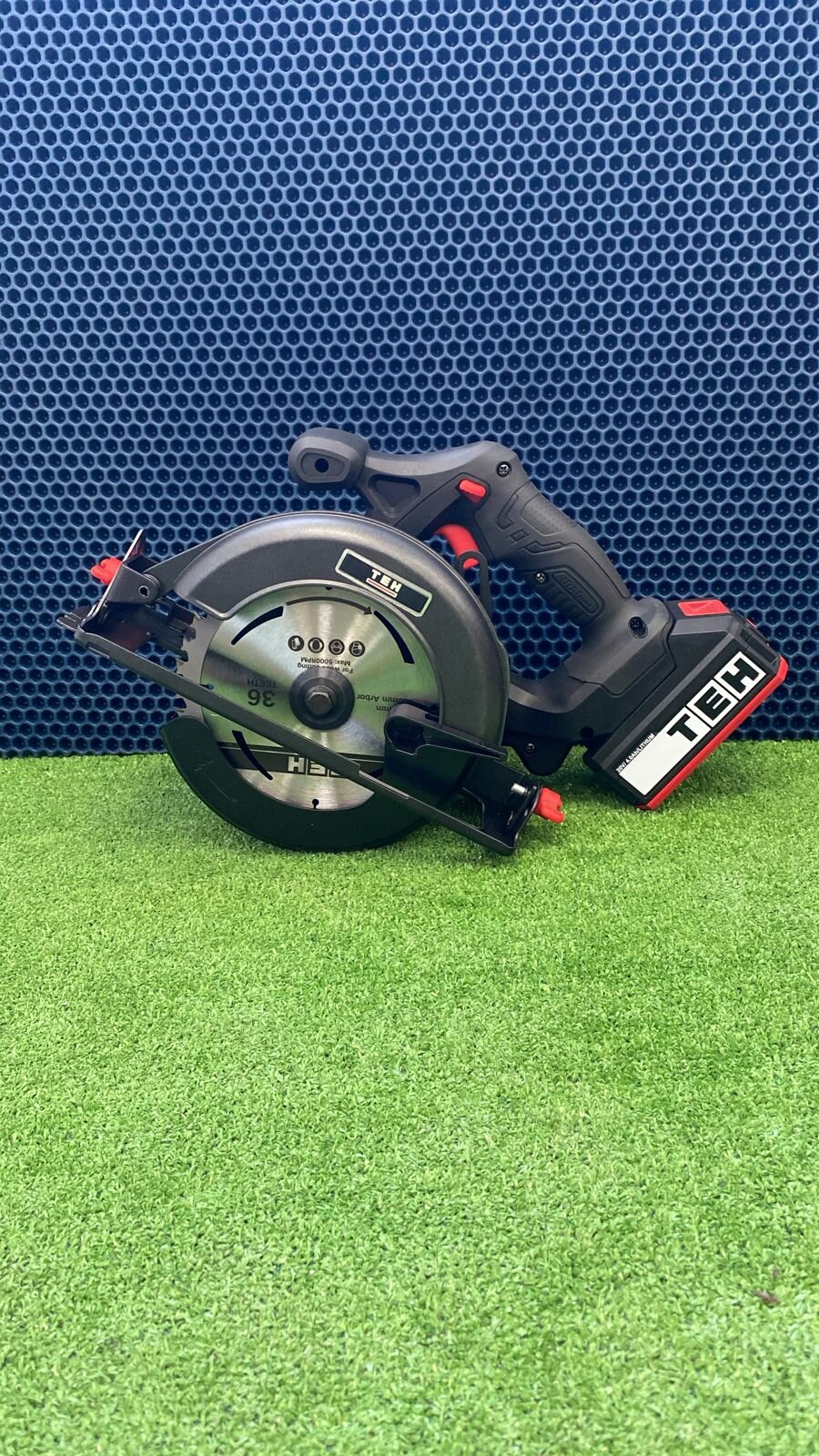 Пила циркулярная ручная аккумуляторная TEH