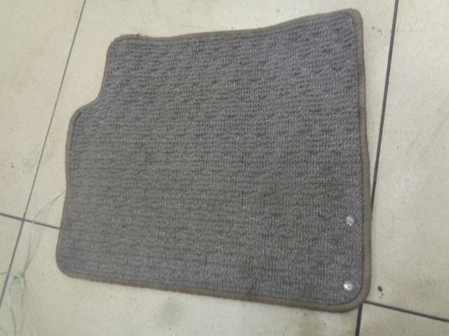 Коврик салона задний левый от Audi A6 C5 1997-2004