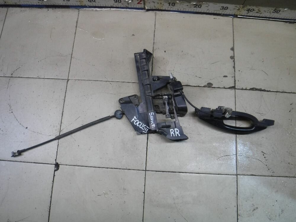 Замок двери задней правой Ford Focus II 4892382