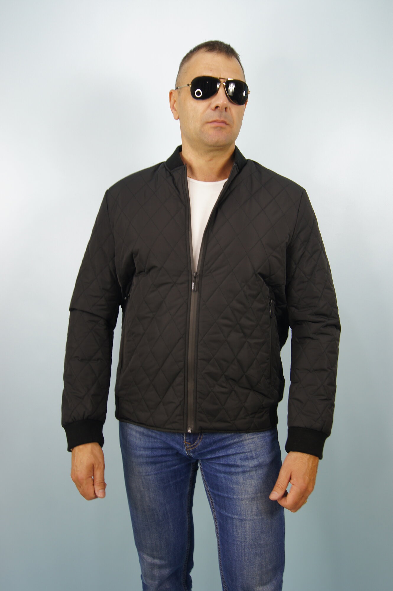 Бомбер Мужская куртка демисезонная