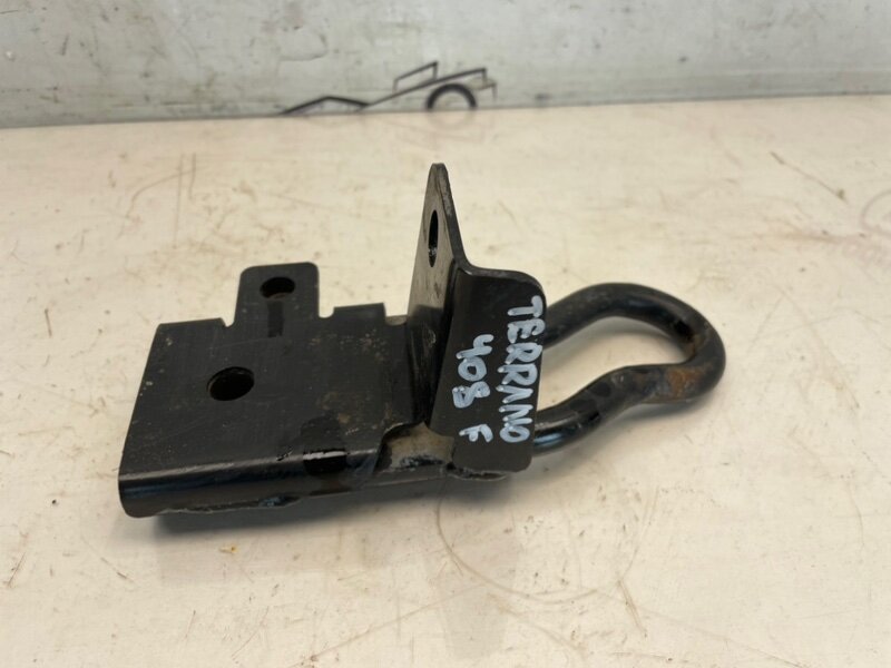 Б/У буксировочный крюк Nissan Terrano 2017 D10 F4RE410 44897 NISSAN арт. 511151589R