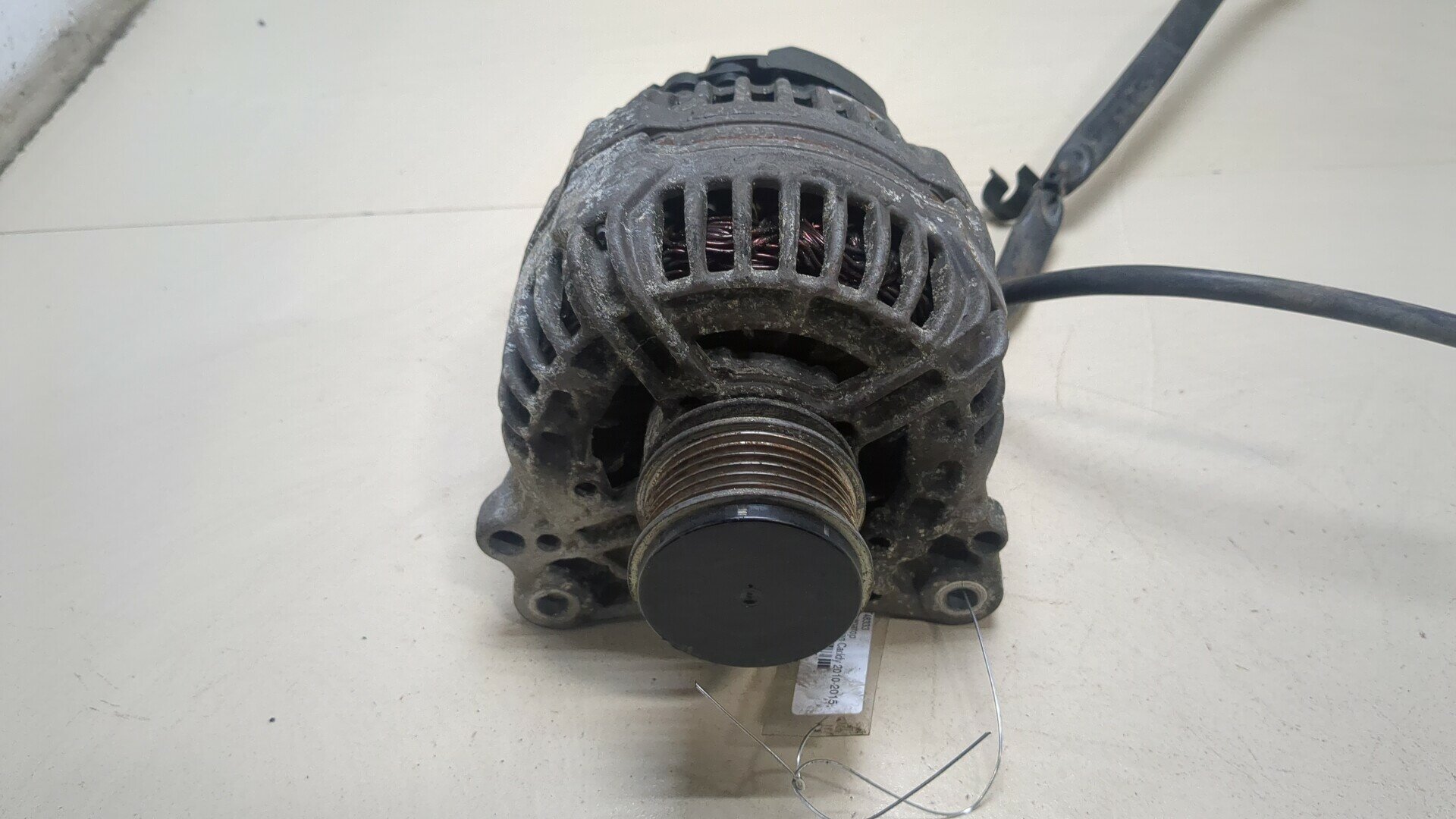 Генератор Volkswagen Caddy Б/У