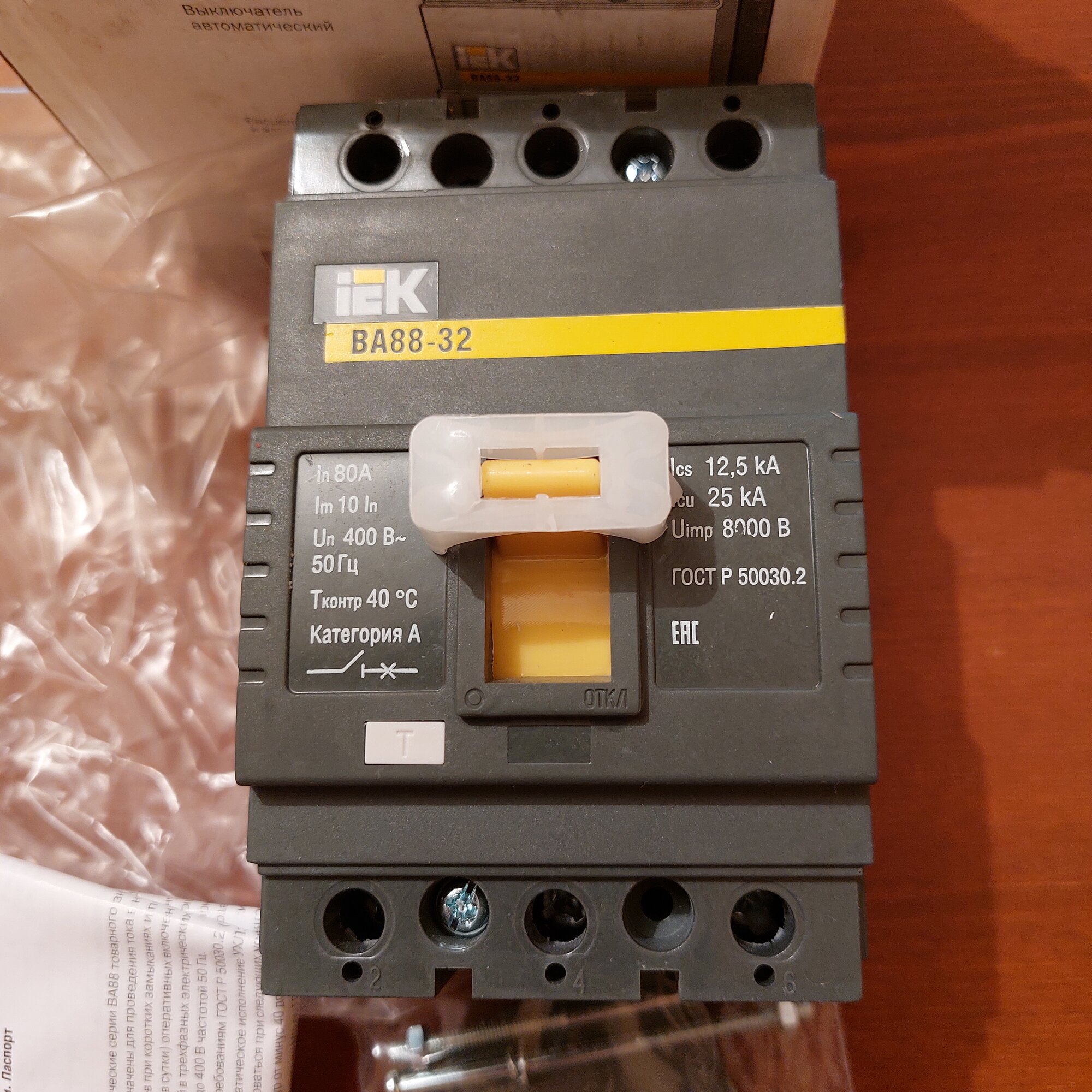 Автоматический выключатель IEK ВА88-32, для электроустановок, 80 ампер, 3 полюса, IP30