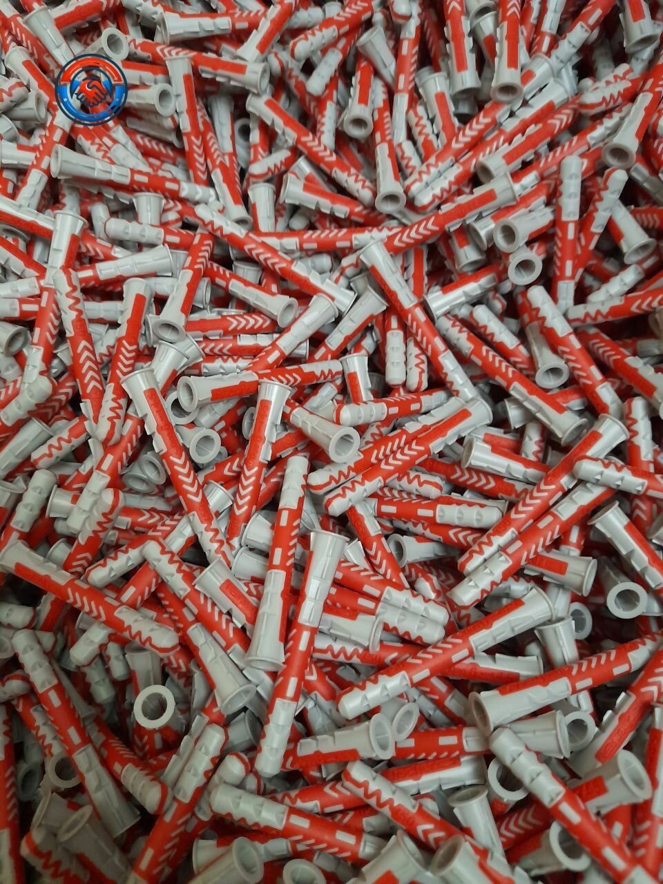 Дюбель универсальный fischer DuoPower для бетона, газобетона и пустотелых материалов, распорно-складной механизм, надёжное крепление полок, зеркал, сантехники