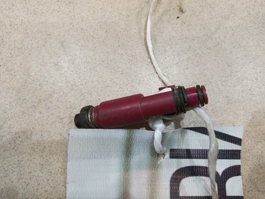 Форсунка инжекторная от Mazda 3 bk 2003-2009