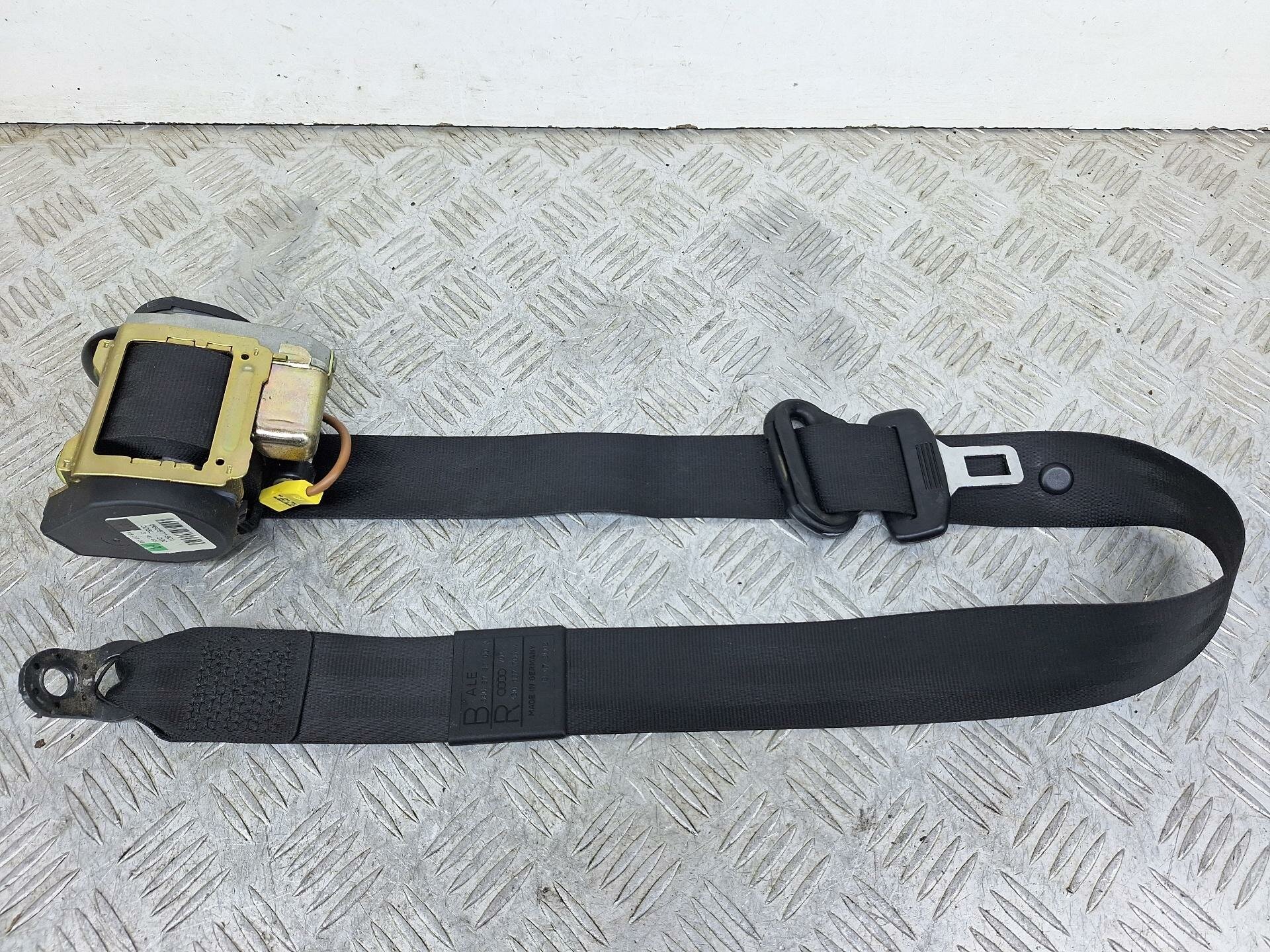 Ремень безопасности передний правый Audi A6 C5 рест. (2001 - 2005) 560571801