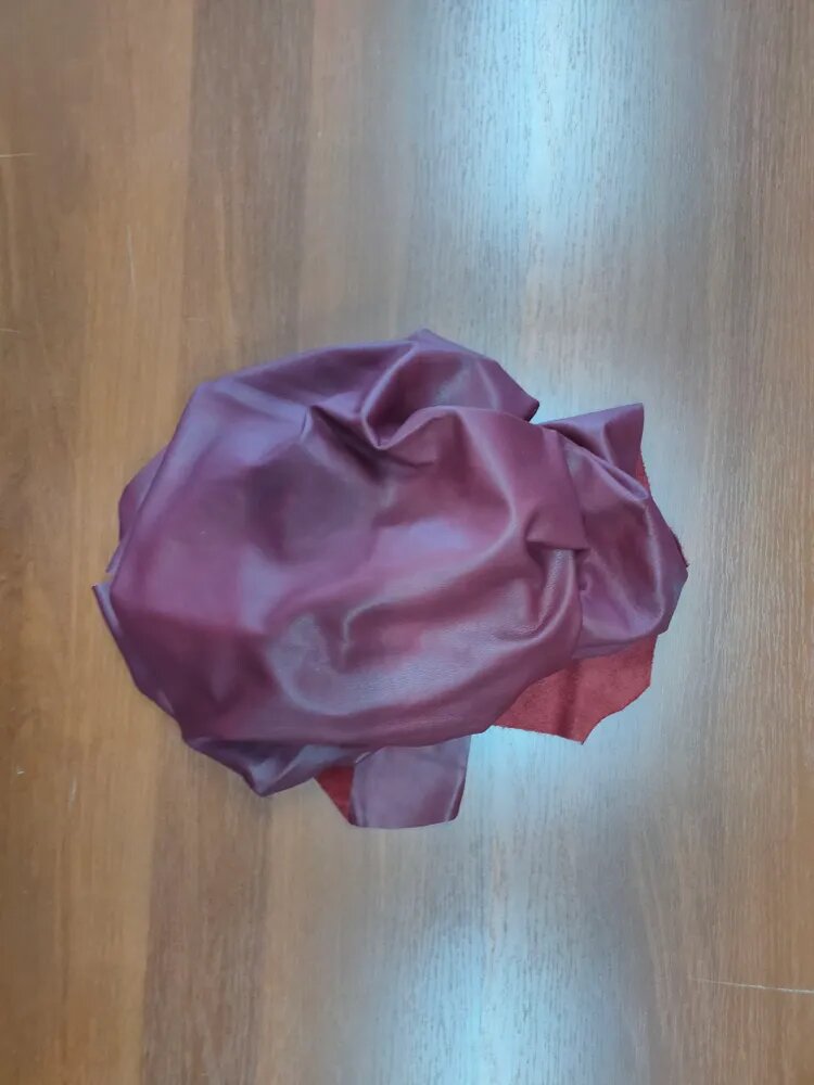 Натуральная одежная кожа от Monpel Italia, артикул Marea, бордового цвета, толщина 0,8-1,0 мм, Формат А3 (297х420 мм)