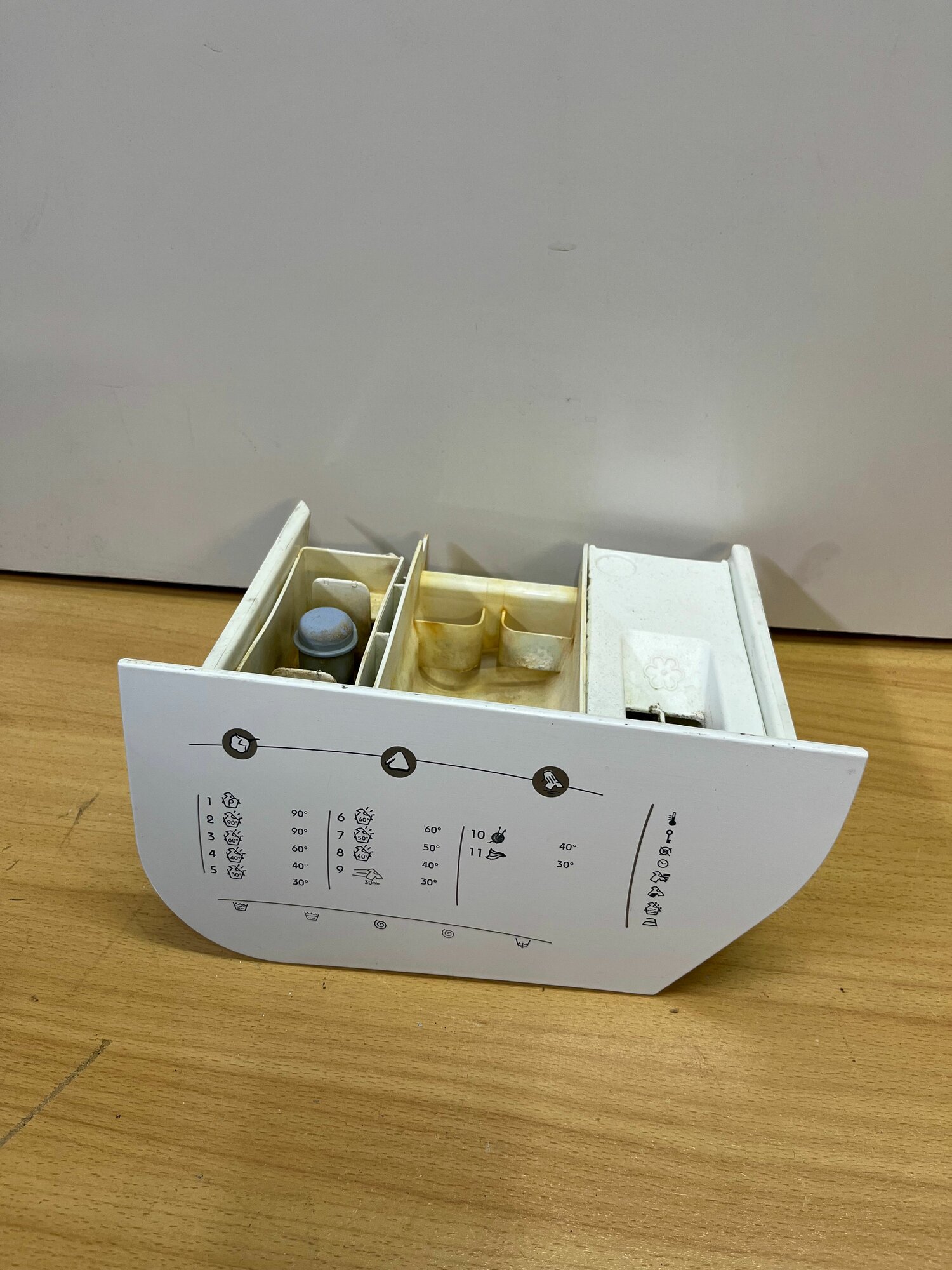 Лоток дозатор кюветка для порошка для стиральной машины Indesit Индезит Wes9x