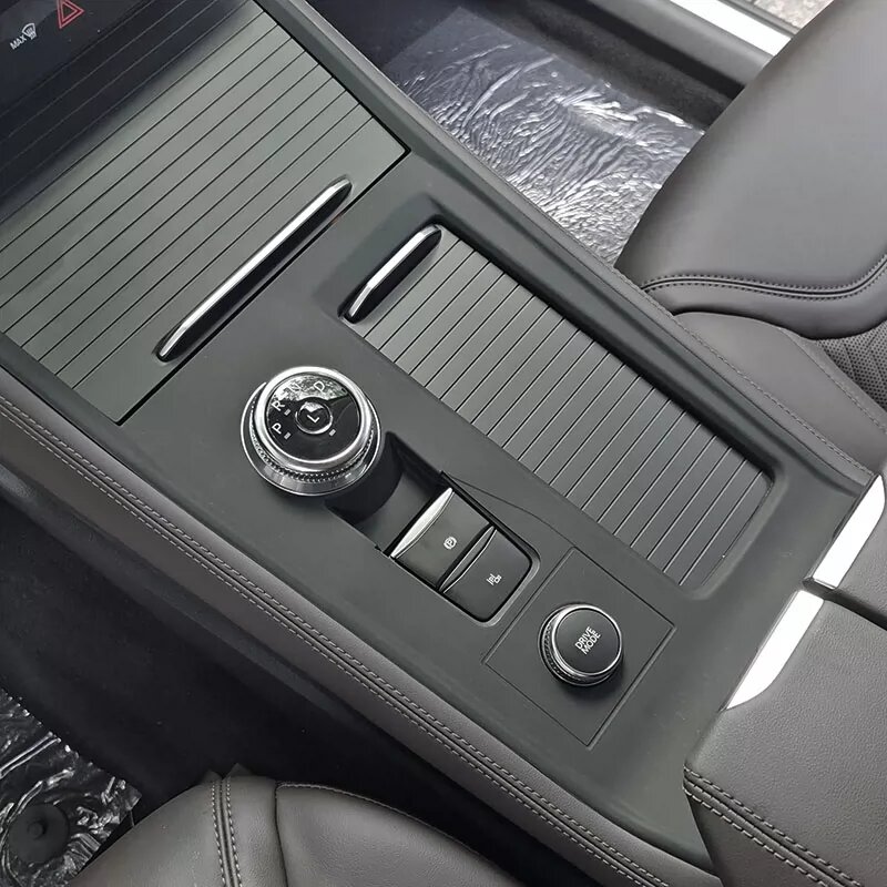 Силиконовая накладка для центральной консоли Ford Explorer 2024-2025 - простой стиль, черный, антипробуксовка и гашение