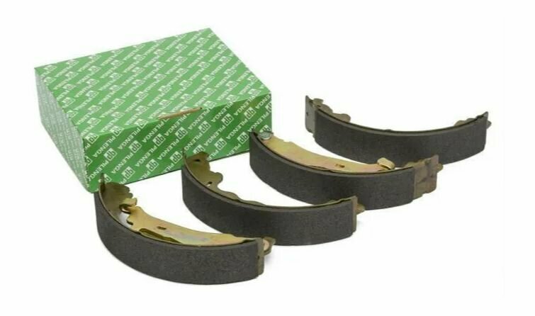 Колодки тормозные задние для LADA Largus, Renault Duster 230x42 мм комплект 4 шт. арт BSP8456