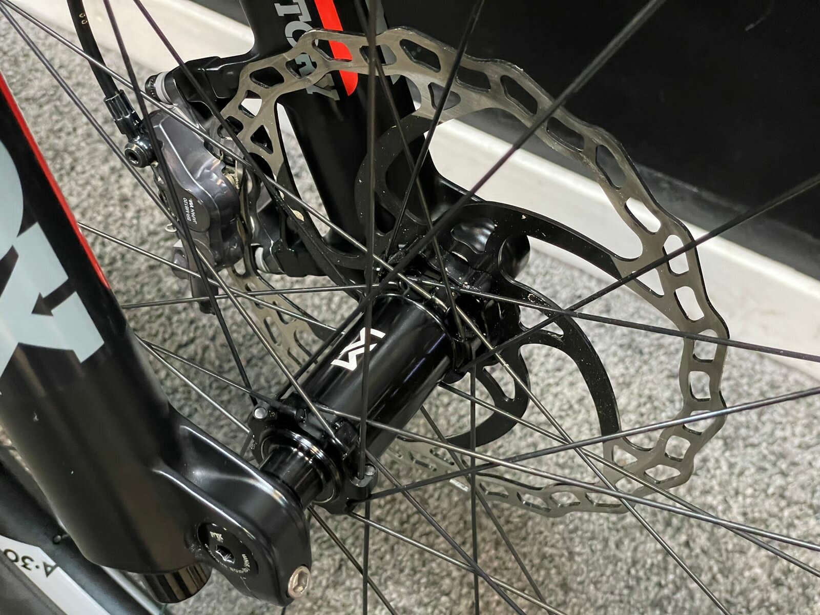 Велосипед Pivot Shuttle SL Pro X01 E-mtb 2023 — фото 1