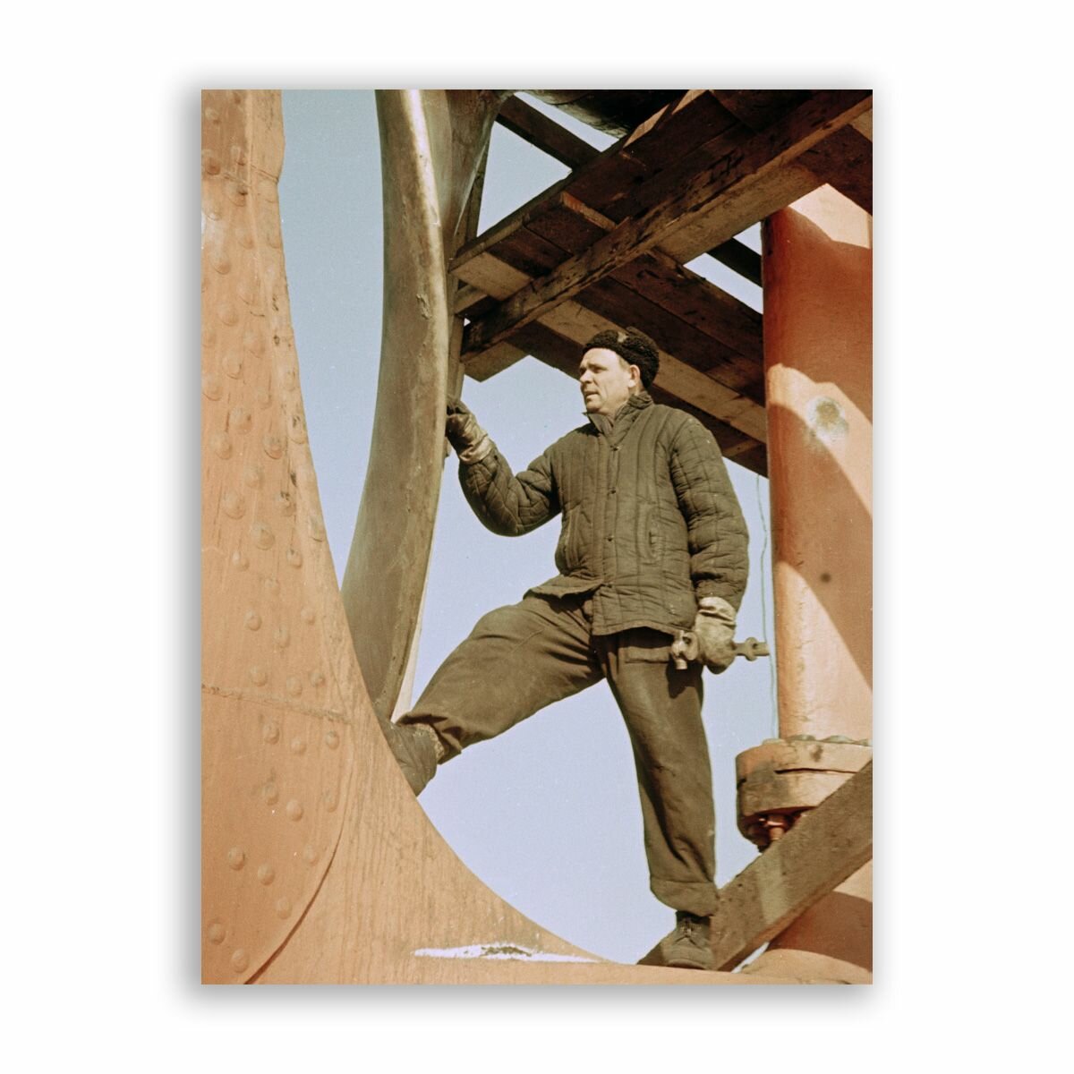 Советский постер, плакат на бумаге / Советские рабочие / Размер 40 x 53 см