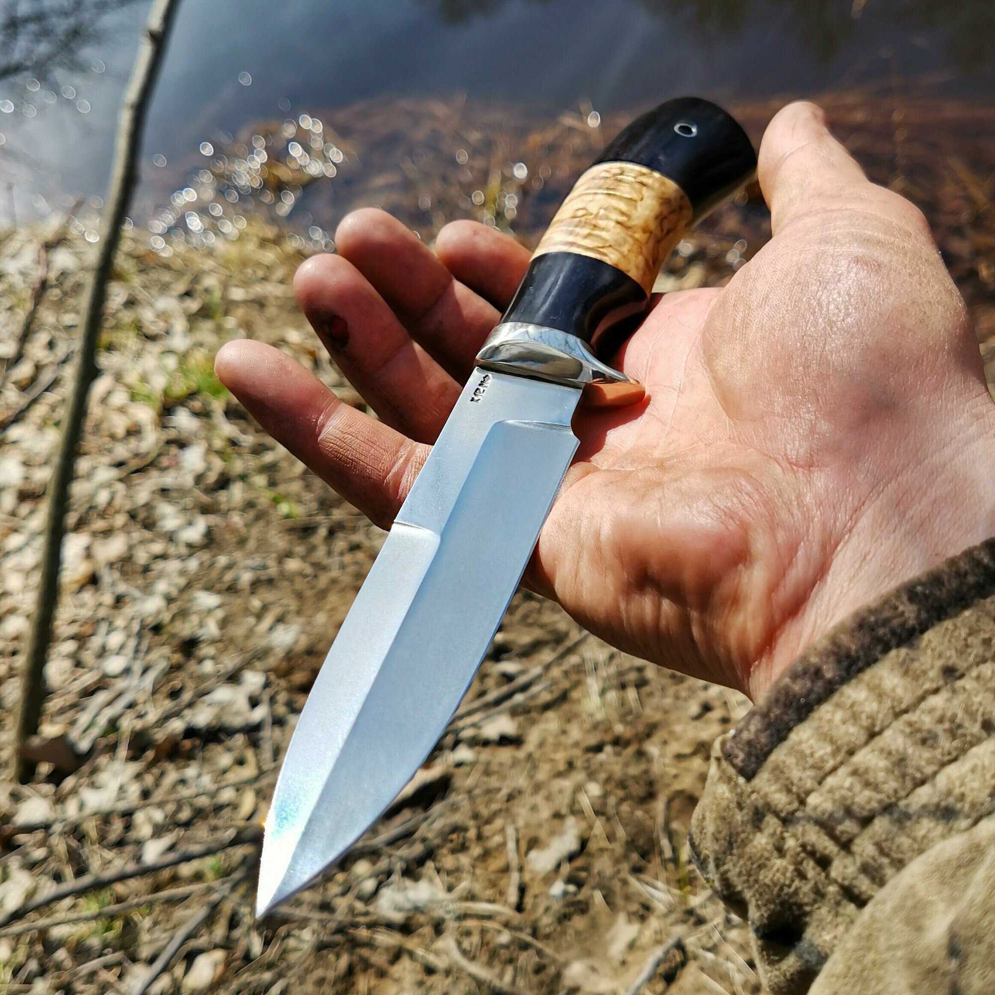 Нож Сфинкс из кованой стали Х12МФ, рукоять граб-карелка-граб