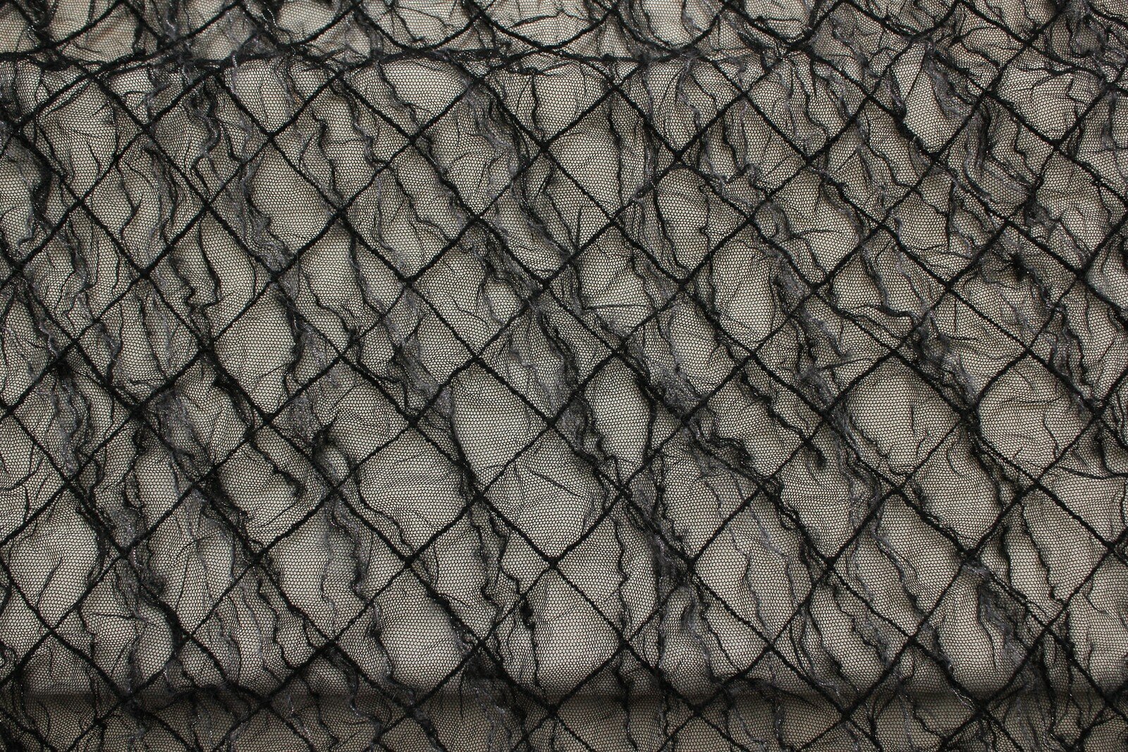 Ткань Вышивка Zibetti на чёрной сетке, ш47см, 0,5 м