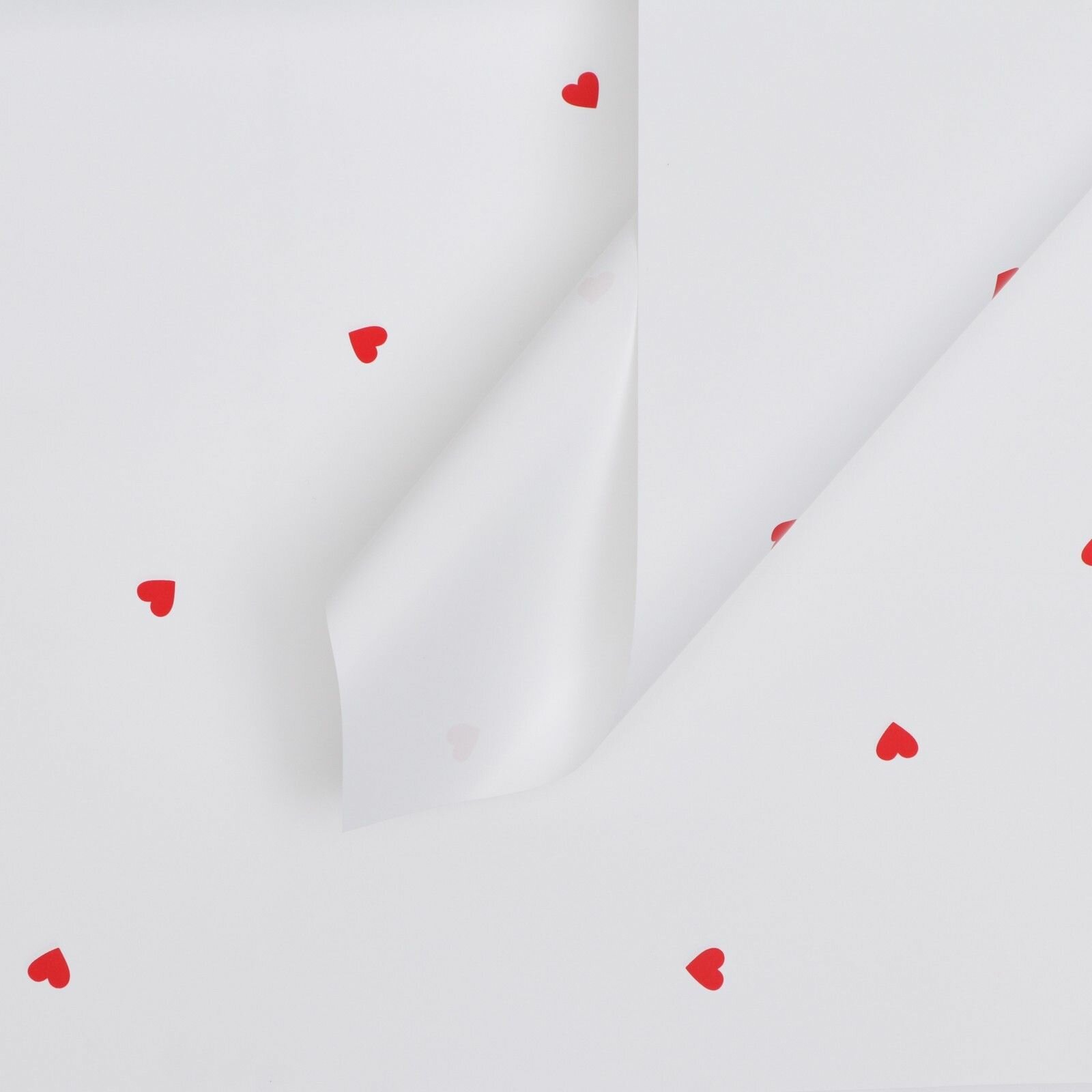 Пленка глянцевая для упаковки цветов, подарков "Сердечки" 58х58 - 20 шт. белая с красными сердечками