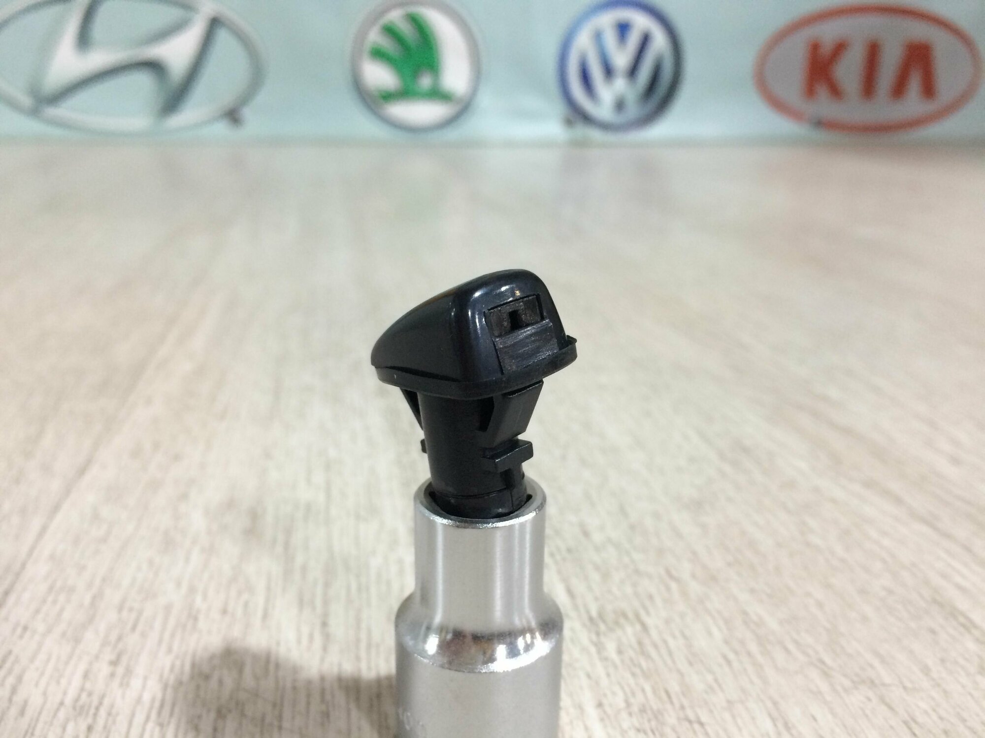 Форсунка омывателя веерная Солярис Рио 3 Solaris Rio 2011-2017гг