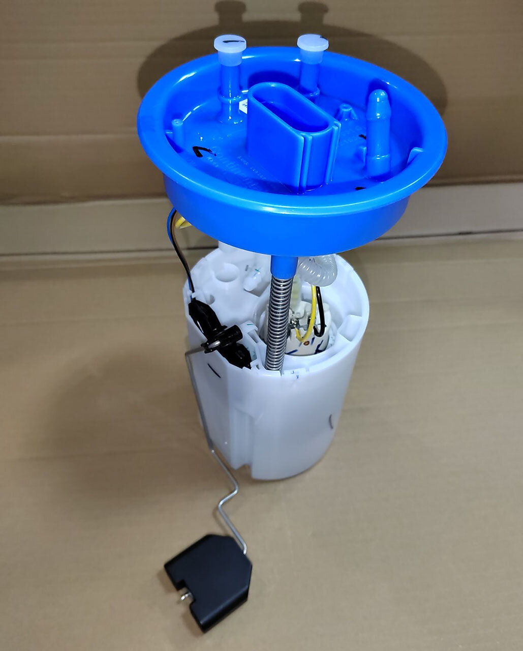 Насос топливный Skoda Rapid II (6RU919051G) VAG