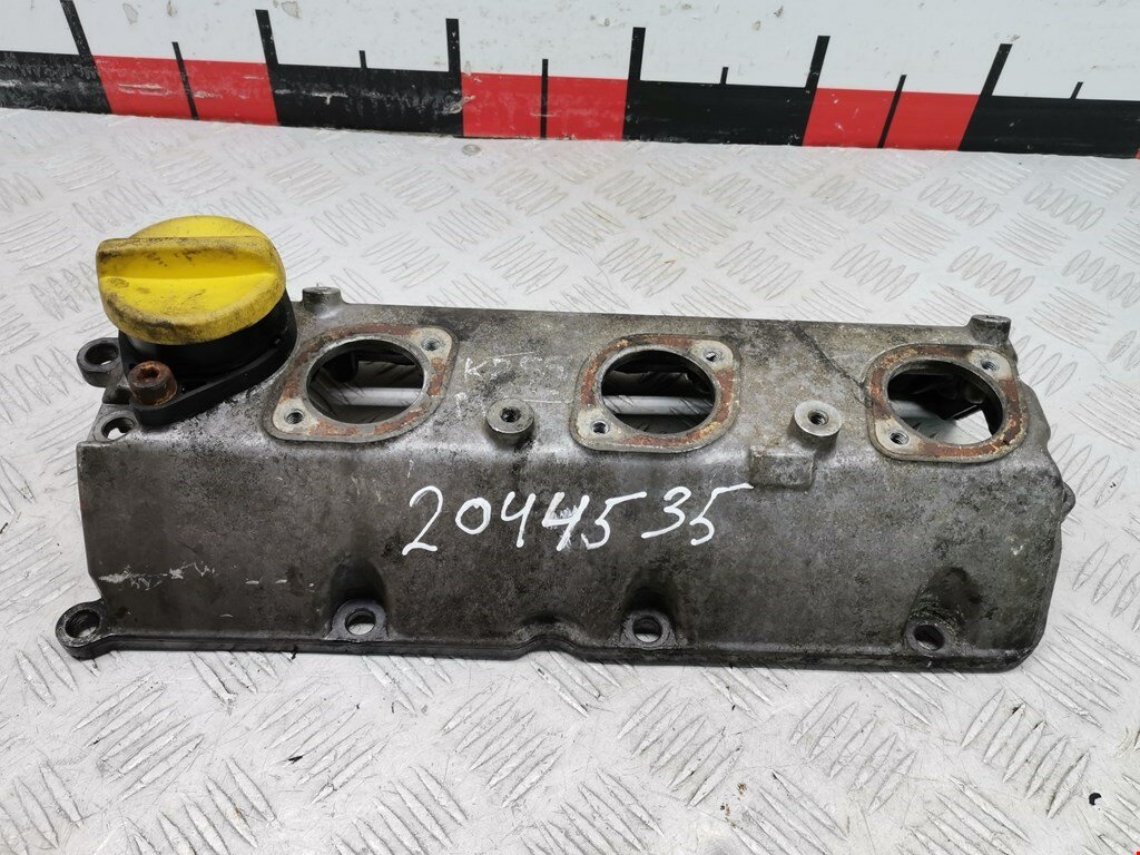 Крышка клапанная Opel Signum арт. 2061466