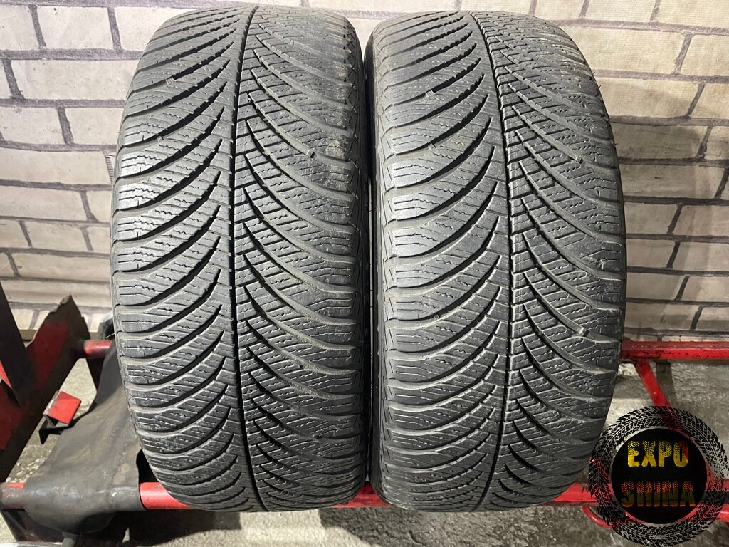 Две зимние шины БУ Шина Goodyear Vector 4Seasons Gen-2 225/45 R17 91V