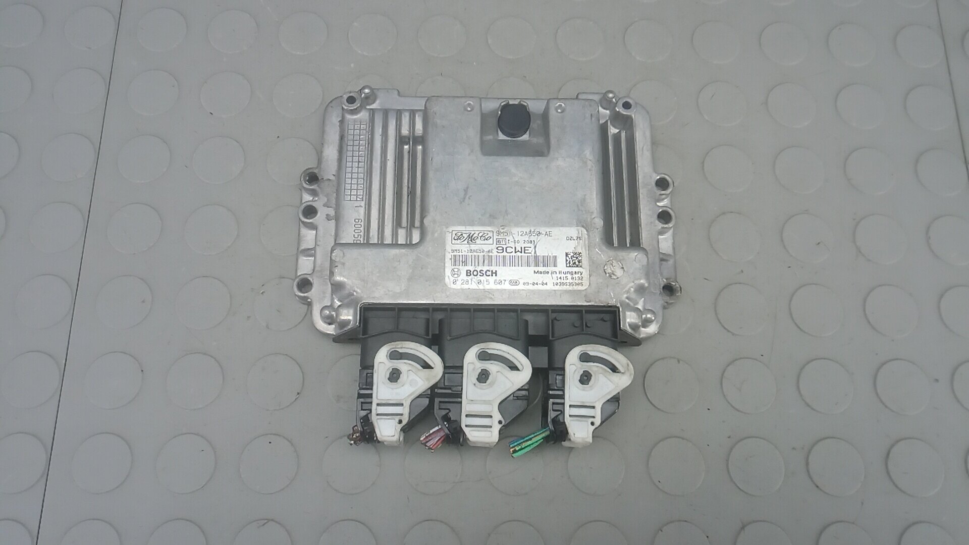 Блок управления двс FORD FOCUS 2