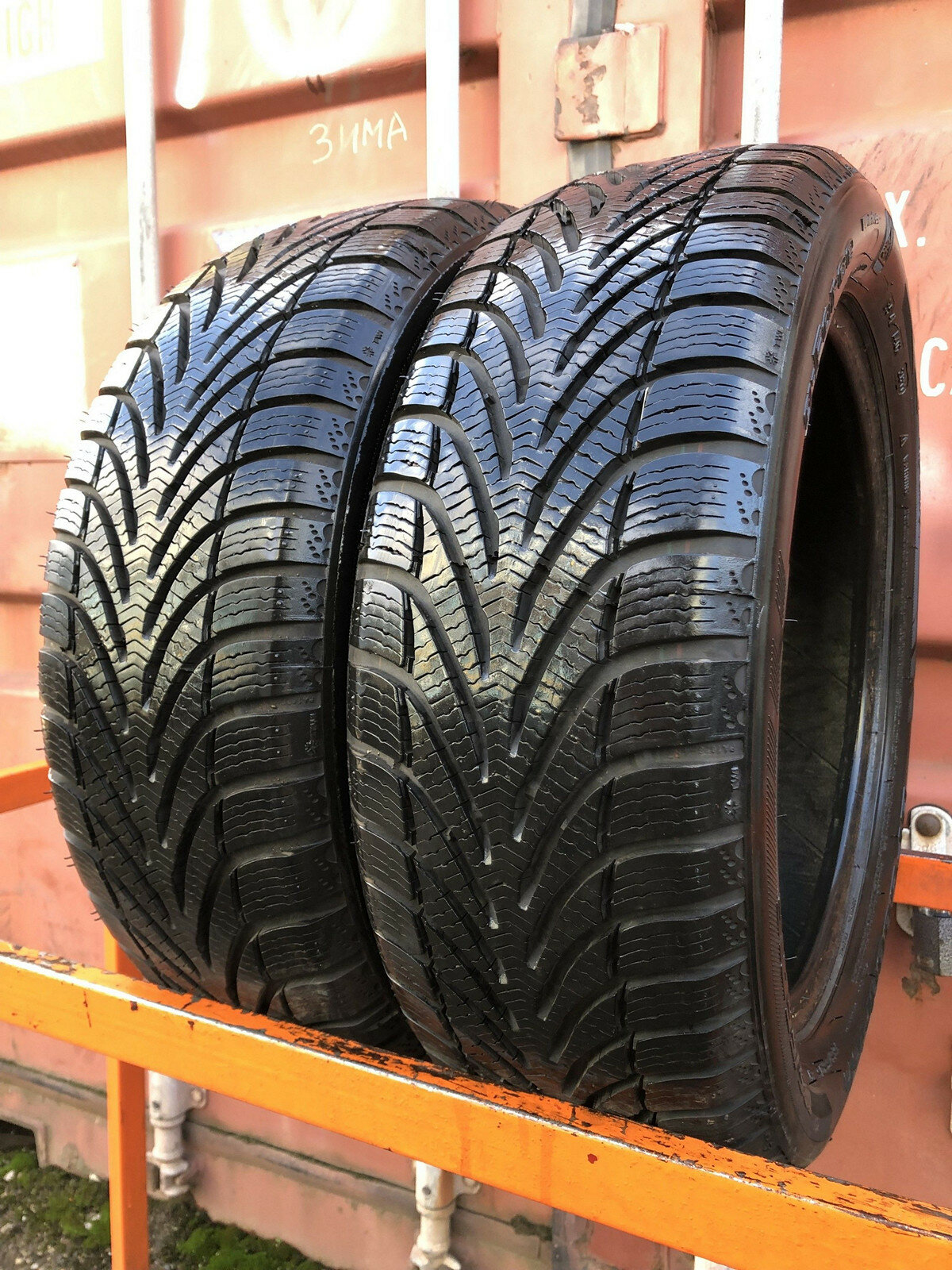 Пара Б/У шин 185/55 R15 BFGoodrich G-Force Winter