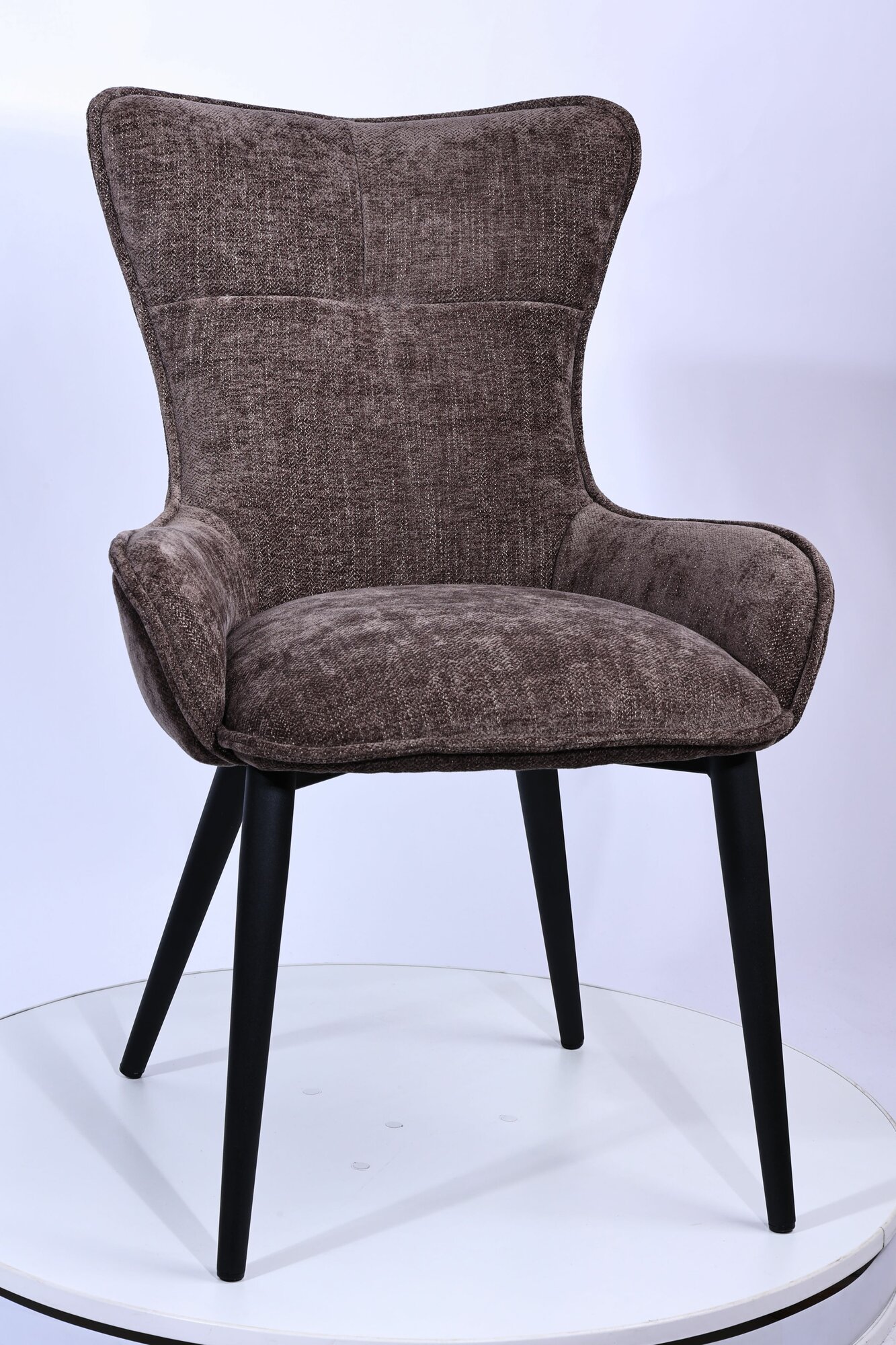 Стул кресло Лео, шенилл, черные ножки, цвет коричневый