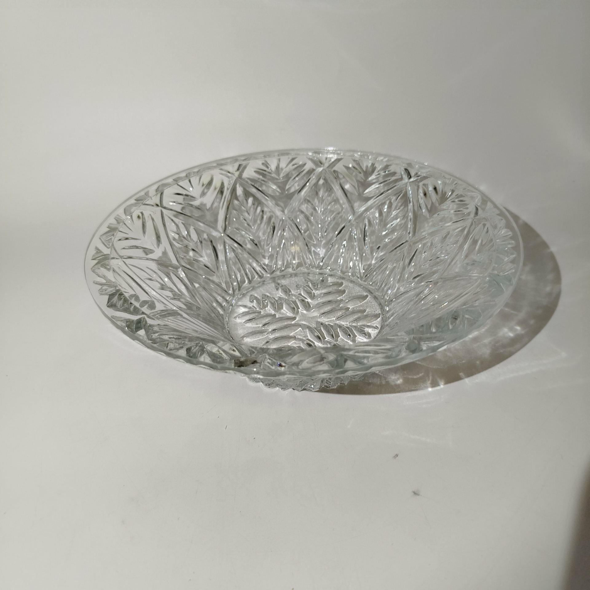 Салатник с резным декором, хрусталь, гранение, СССР, 1970-1990 гг.