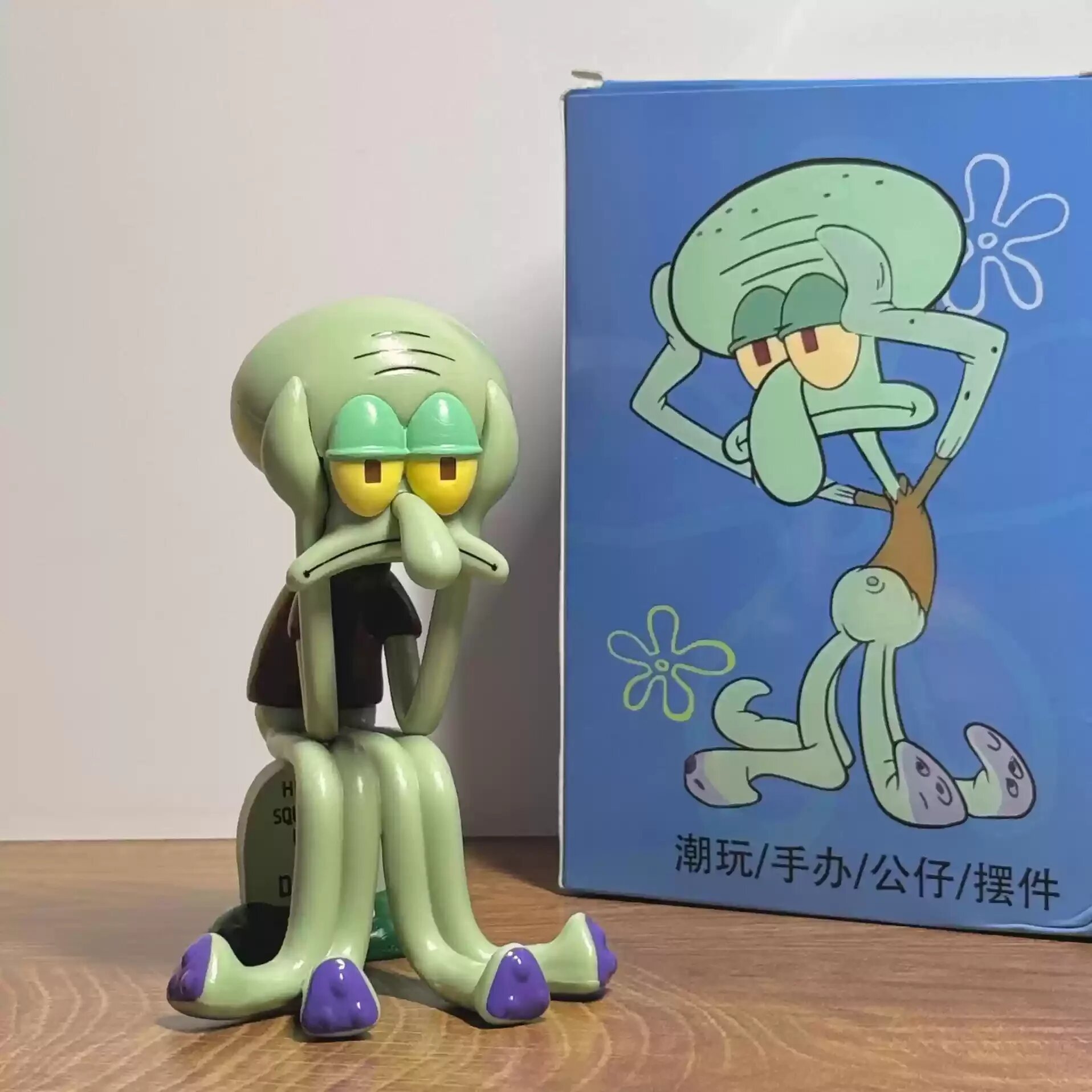 Новый Губка Боб Кальмар Щупальца Кронштейн для мобильного телефона Статуя Модель Аниме Периферийные устройства Настольная коллекция Украшения Игрушки Подарки, Squidward, with box, Унисекс