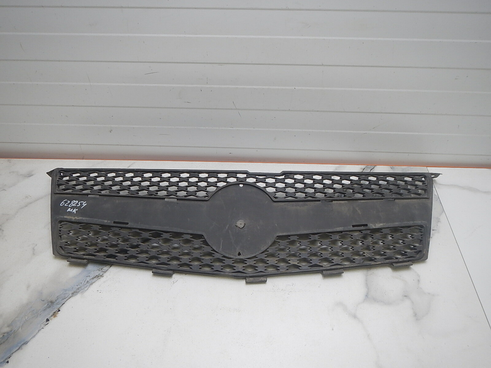 Б/У Решетка радиатора, Geely (Джили)-MK (08-16) GEELY MK (08-16) Царапины. 628254 GEELY арт. 1802988