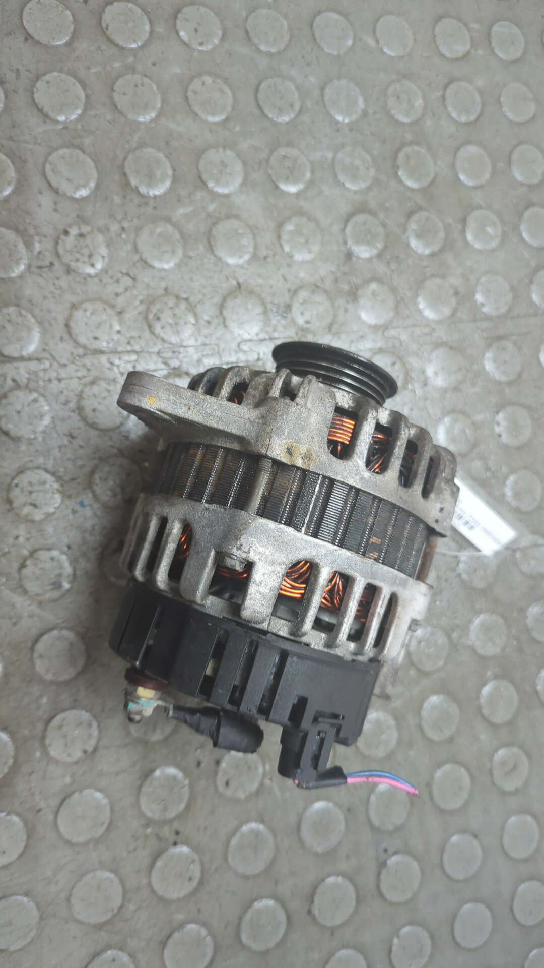 Генератор Chevrolet Aveo (T200) Б/У