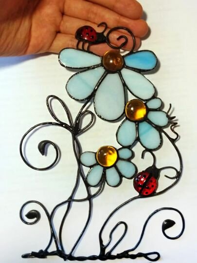 Декор для дома - украшение подвесное интерьерное в виде ромашки. Витраж, ловец солнца. Авторская работа