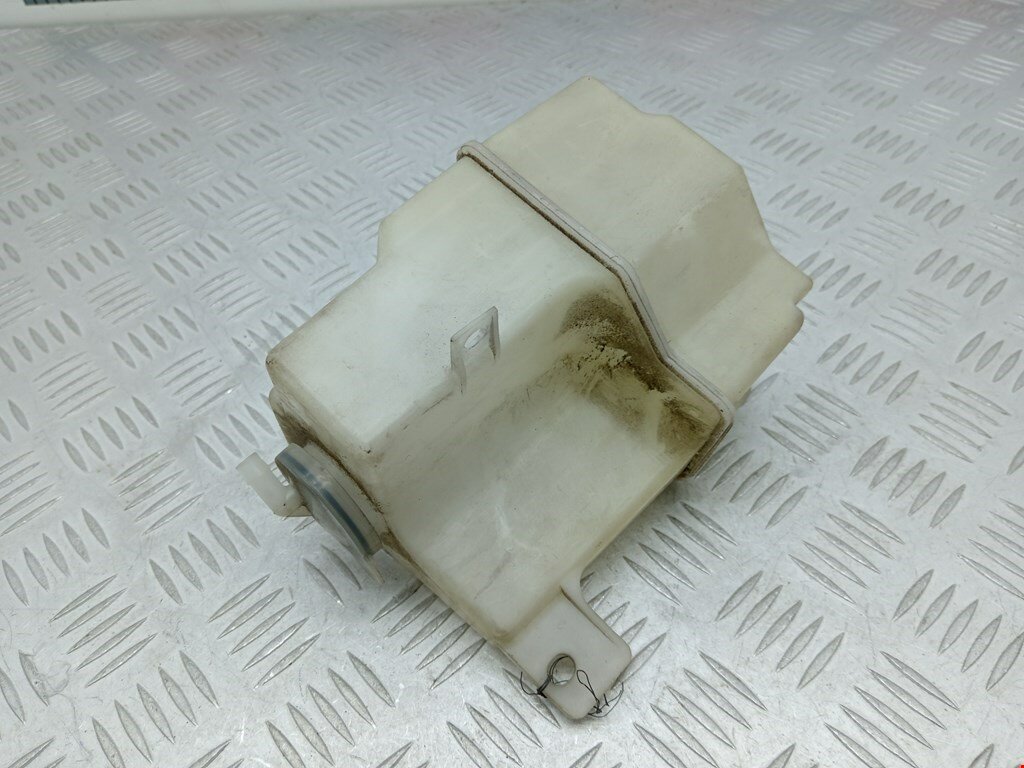 Бачок расширительный Mazda 323 BA B6BF15350B арт. 1934366