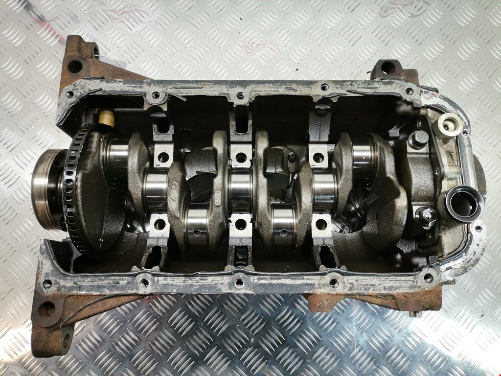 Блок двигателя (блок цилиндров) Alfa Romeo MiTo (955) 955A3000 арт. 1447093