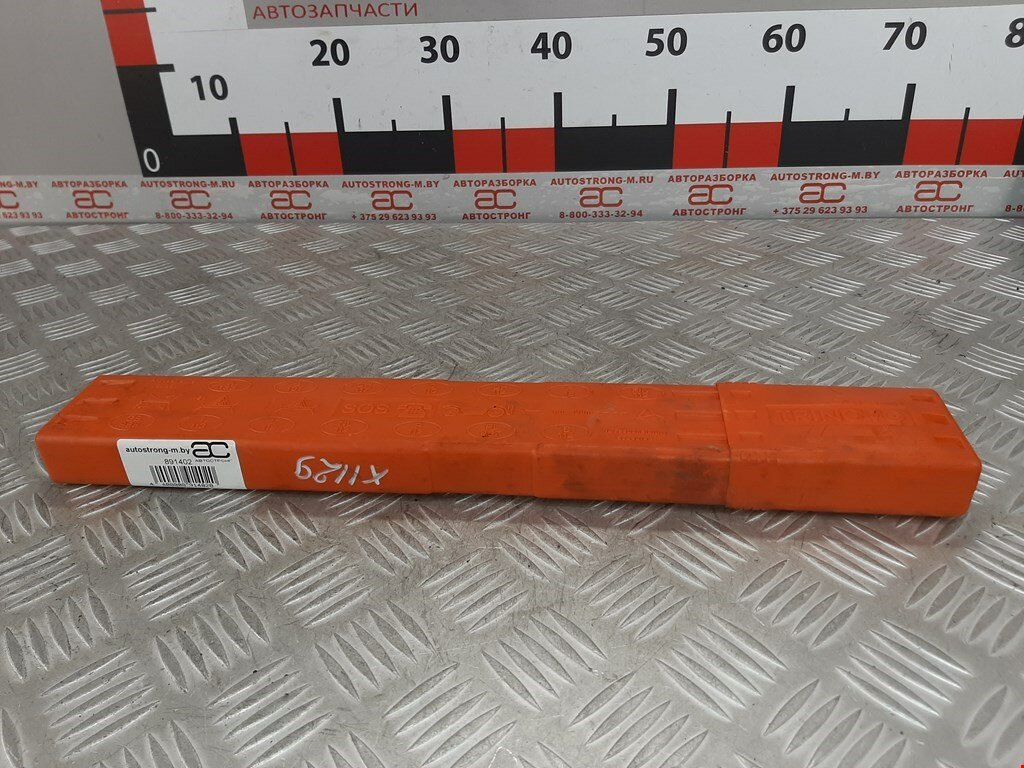 Знак аварийной остановки Volkswagen Golf 4 8K0860251B арт. 891402