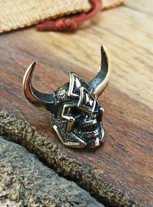 Череп - Зомби - Мертвый - Викинг - Берсерк - Конунг - В Шлеме - Брелок - Бусина на Темляк - Темлячная Бусина - Брелок - Миниатюра - Фигурка