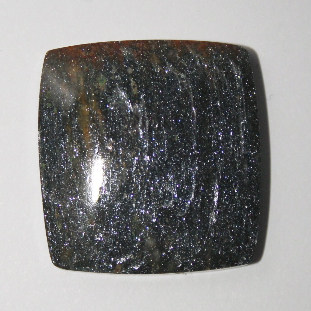 Уткинит, чёрный авантюрин кабошон, 28х26х3 мм, Урал, «True Stones»