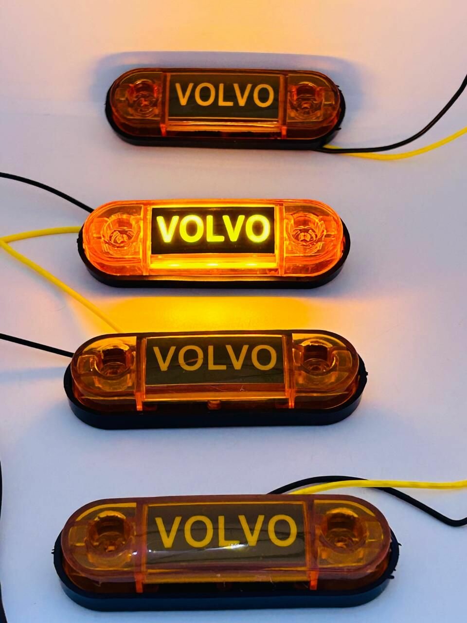 Указатель габаритов Volvo Желтый 12-24V LED 2 шт