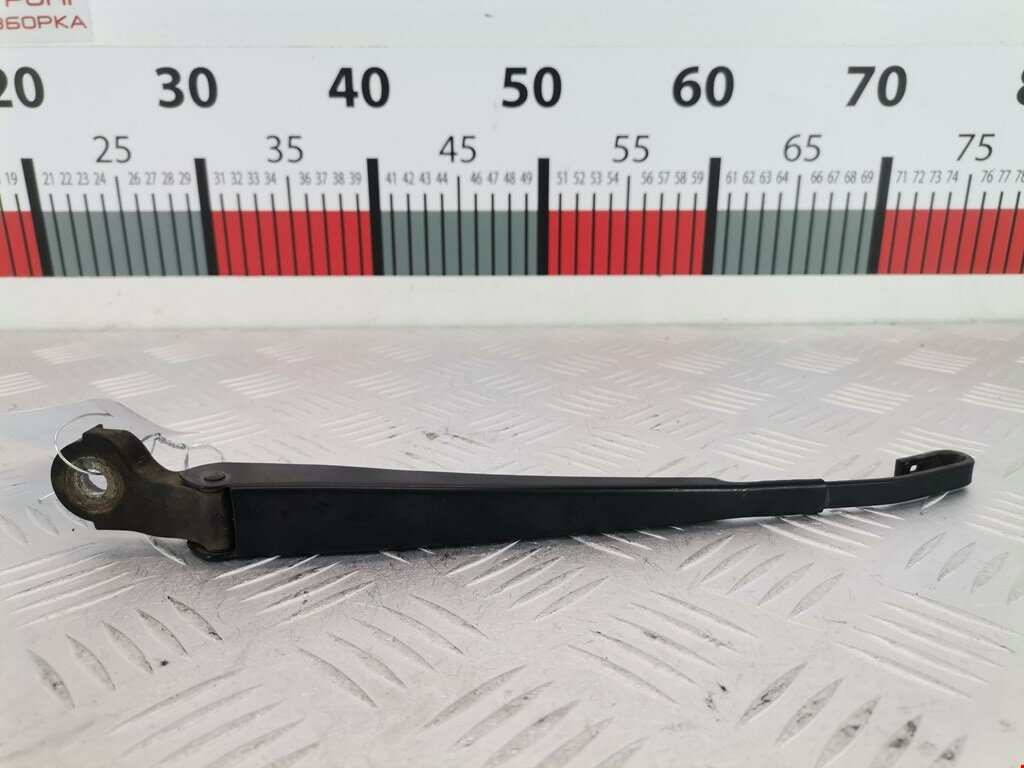 Поводок стеклоочистителя заднего Volkswagen Golf 4 1J6955707A арт. 1505456