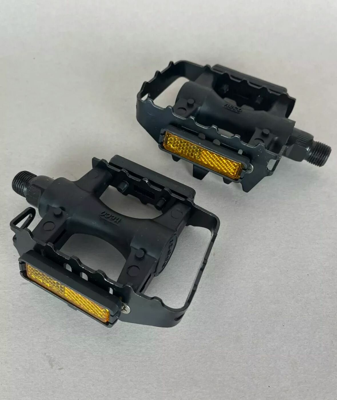 Педали для велосипеда Пластик/сталь (Neco, на подшипниках, резьба 14мм, для всех взрослых и подростковых велосипедов )