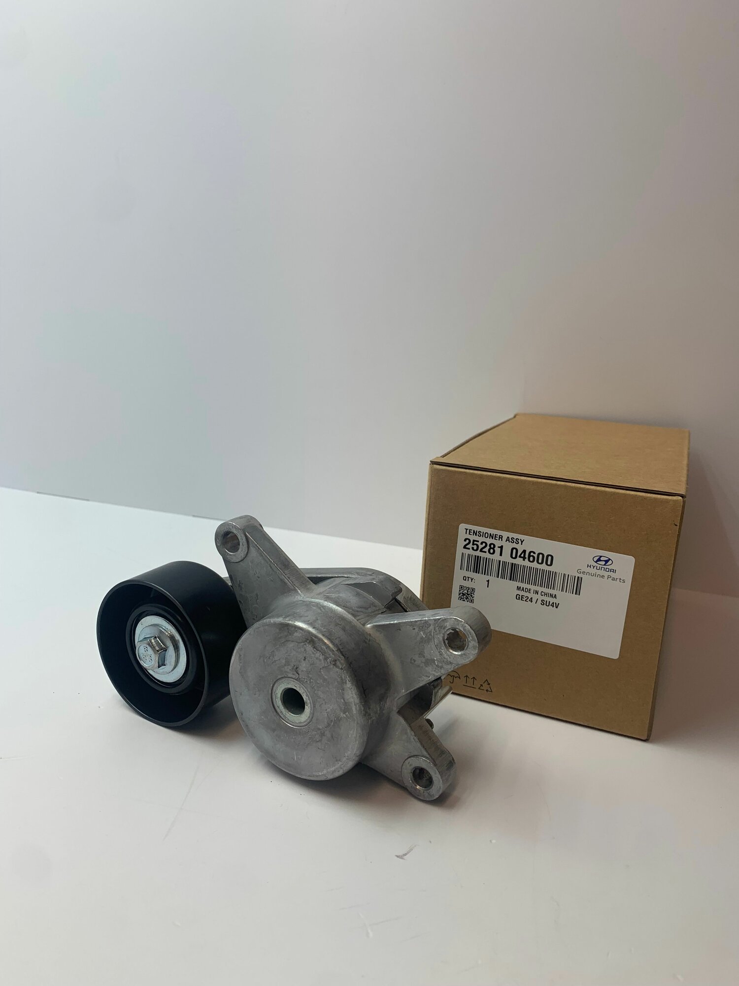 Ролик натяжения приводного ремня 2528104600 HYUNDAI-KIA