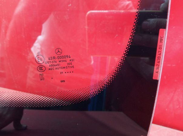 Стекло лобовое Mercedes - A1676704701