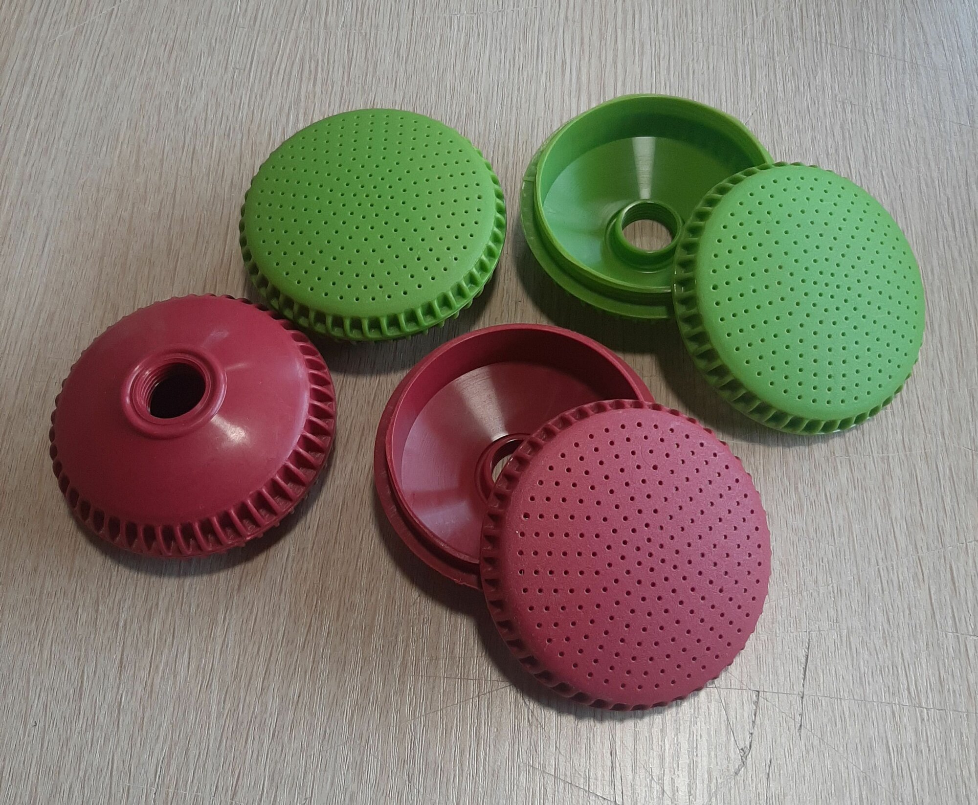 Рассеиватель для летнего душа насадка 4шт (пластик, цветной) (1/2") / Лейка для летнего душа/